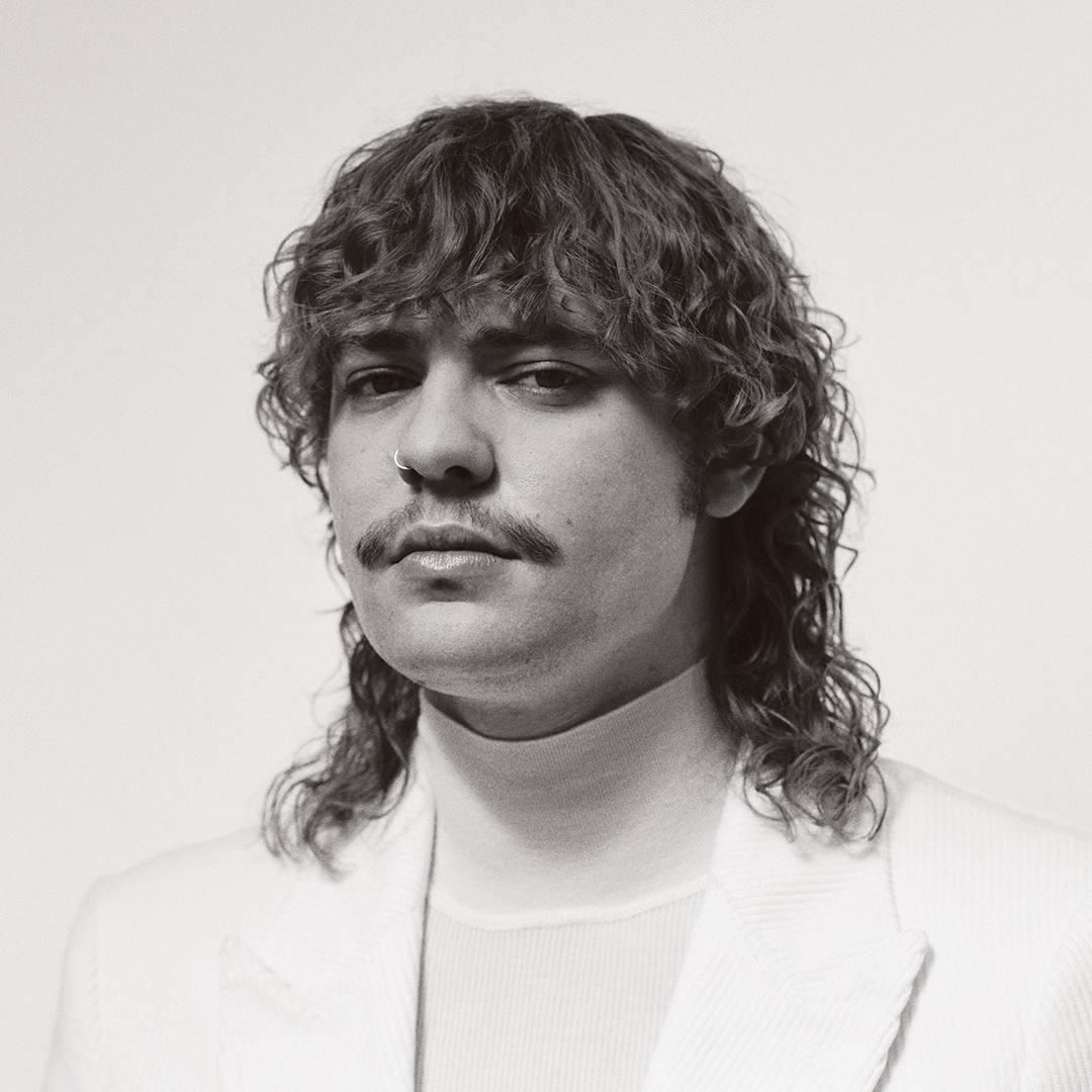 CASTING - FANTASTIC MAN